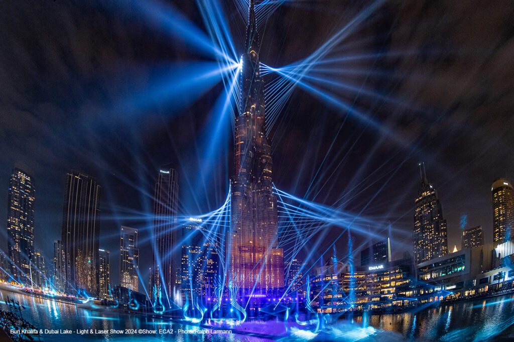 BURJ KHALIFA AND DUBAI LAKE NYE24 LIGHT LASER SHOW - ECA2